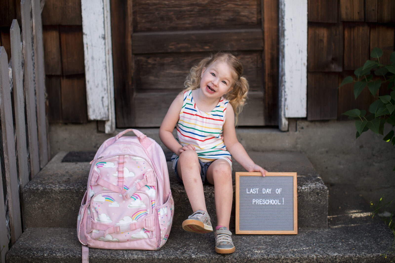 5 Tips for Taking Beautiful Last Day of School Photos of Your Kids ...